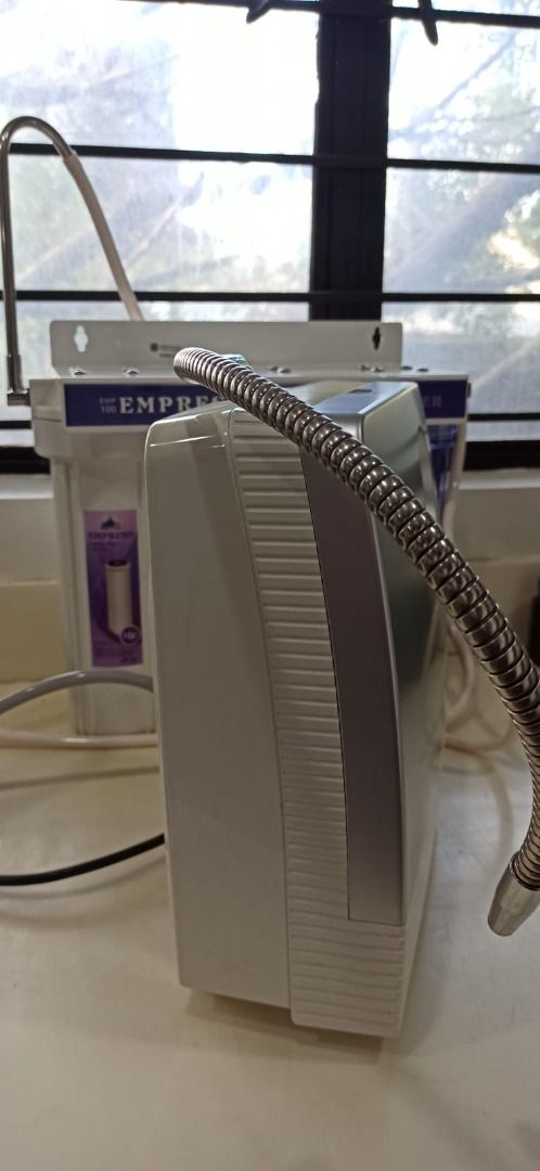 Enagic Kangen LeveLuk R - Alkaline Water Ionizer Filter Machine ...