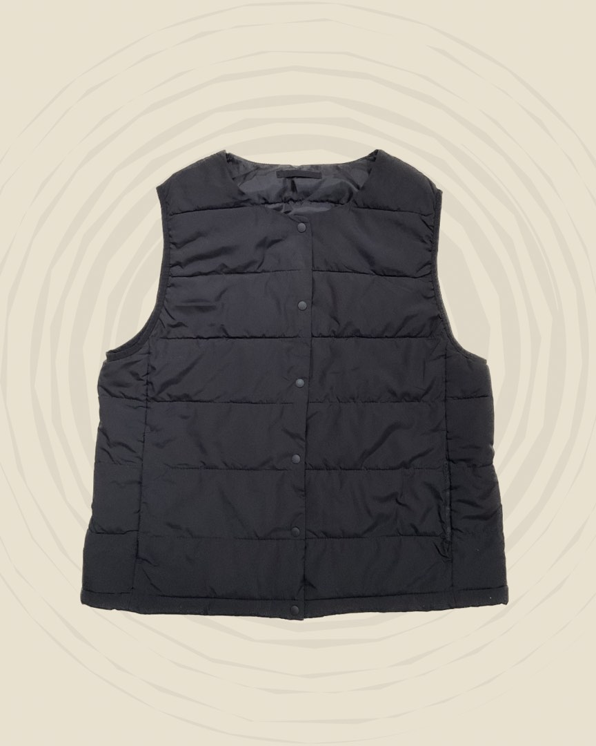 GU Puffer vest, Women's Fashion, Tops, Sleeveless on Carousell