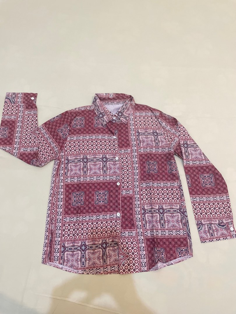 Hem formal batik modern, Fesyen Wanita, Pakaian Wanita, Atasan di Carousell