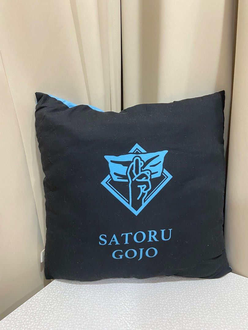 Jujutsu Kaisen Gojo Satoru Cushion, Furniture & Home Living, Home Decor ...