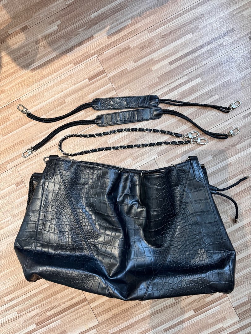 Large Tote Bag Crocs Design Black Boogo Korea Brand, Women's Fashion ...