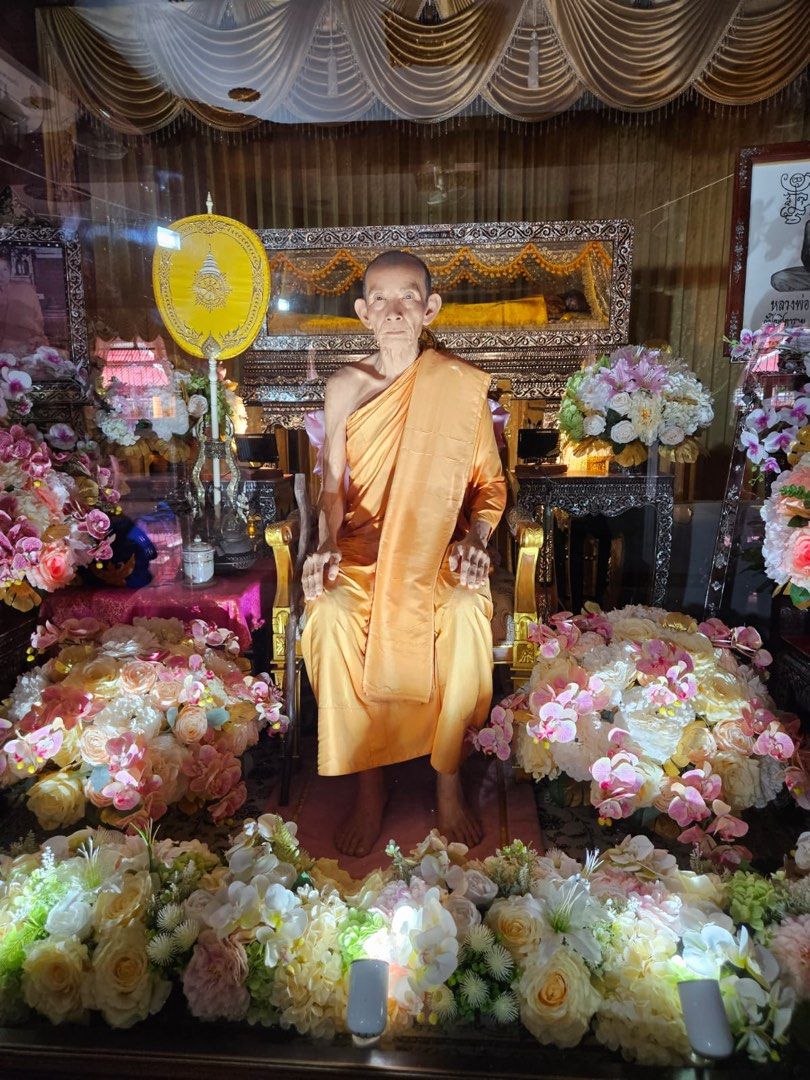 LP Kuay Somdej Deang BE2521, Hobbies & Toys, Memorabilia & Collectibles ...