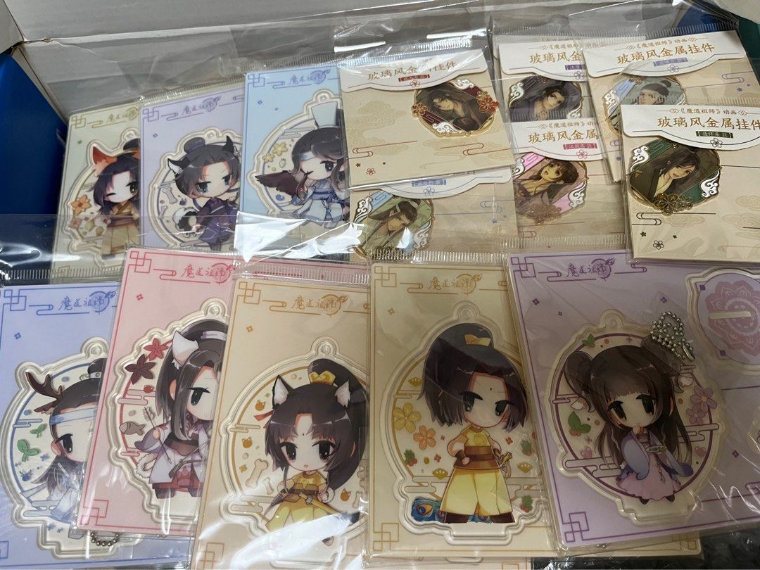Mdzs merch official mxtx tgcf badges 魔道祖师 天官赐福 acrylic, Hobbies & Toys ...