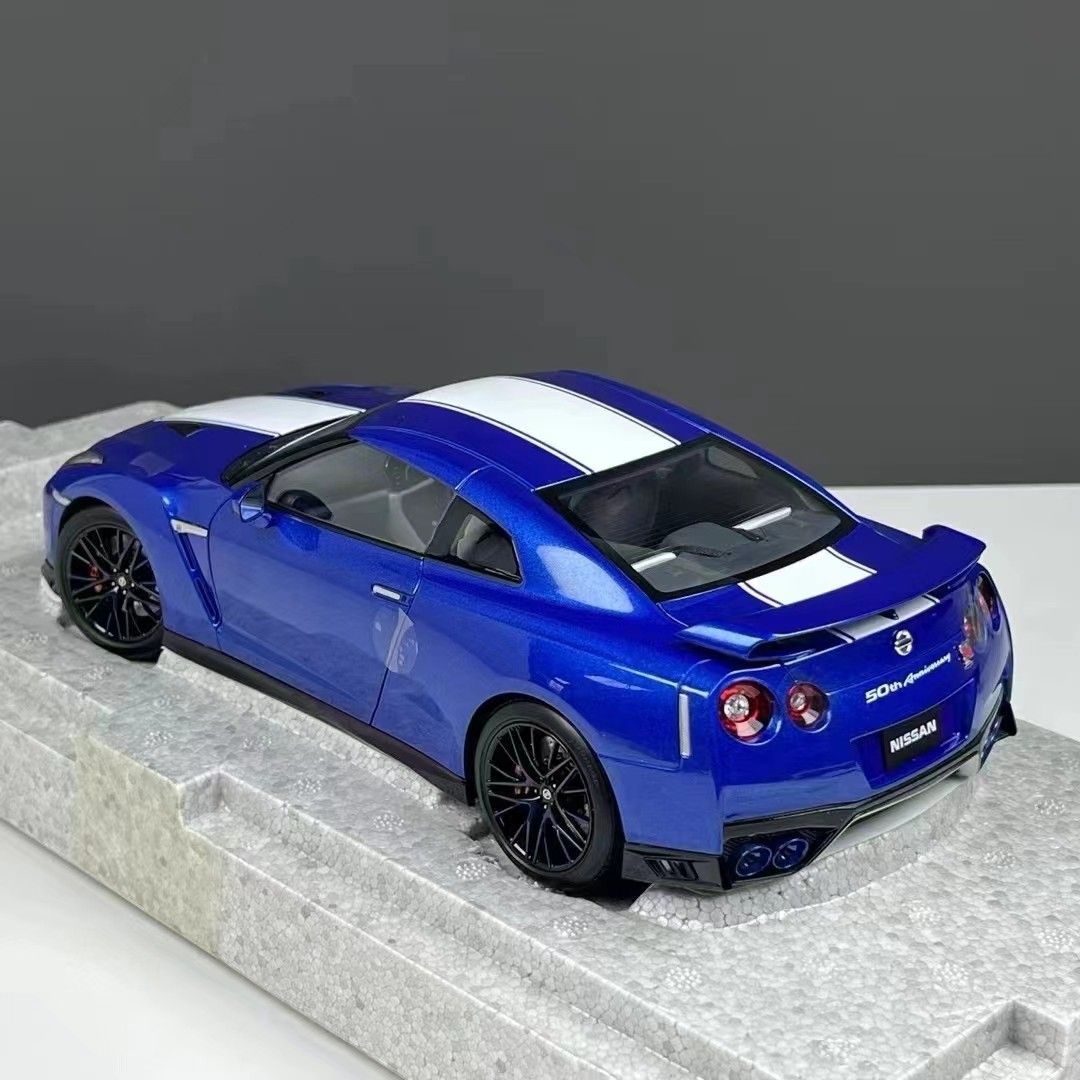 MotorHelix 1:18 Nissan GT-R R35 50th Anniversary, Hobbies & Toys, Toys ...