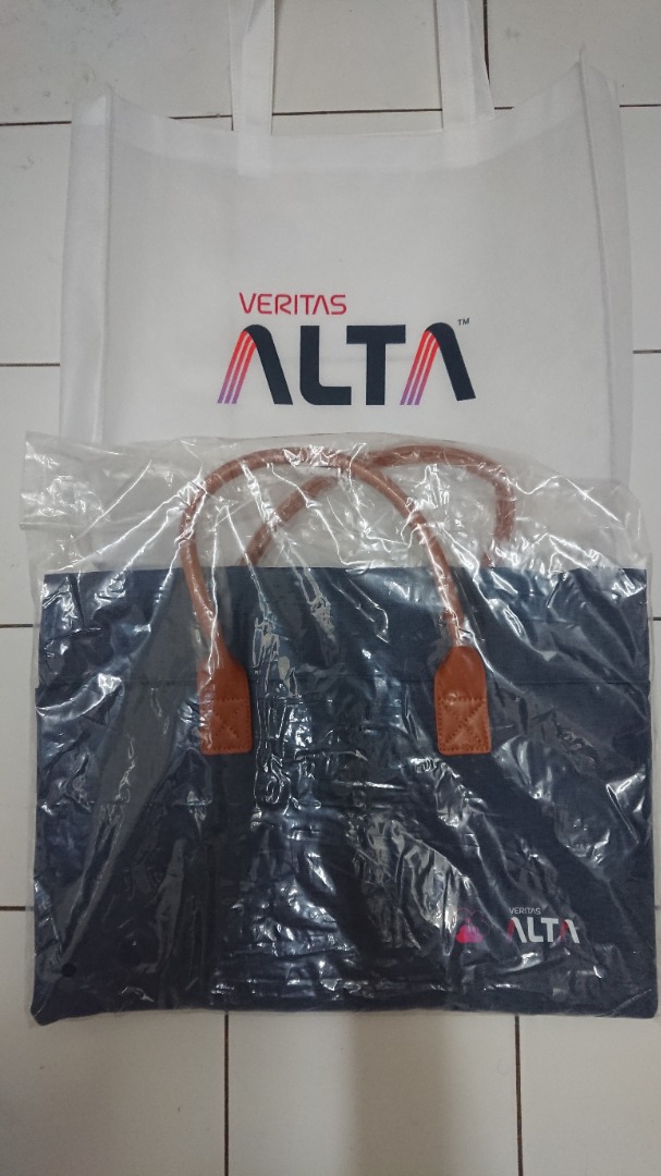 Veritas Alta Exclusive Premium Totebag Style Laptop Bag, Computers ...