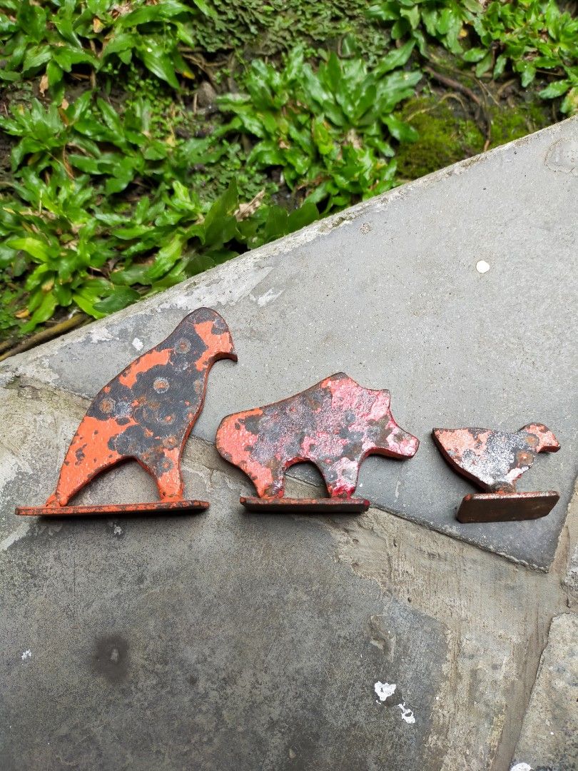 Patung Besi Antik Siluet Hewan Bekas Sasaran Latihan Tembak, Antik ...