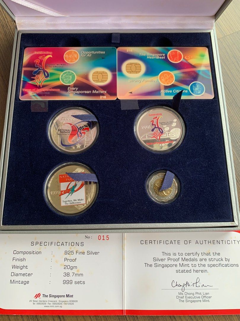 S620 - Singapore 1999 / 2000 / 2001 Silver Proof “NDP” Medallions ...