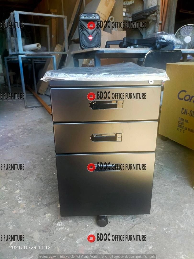 Steel Locker with Hanging Rod / Mobile Pedestal / Office Workstation ...