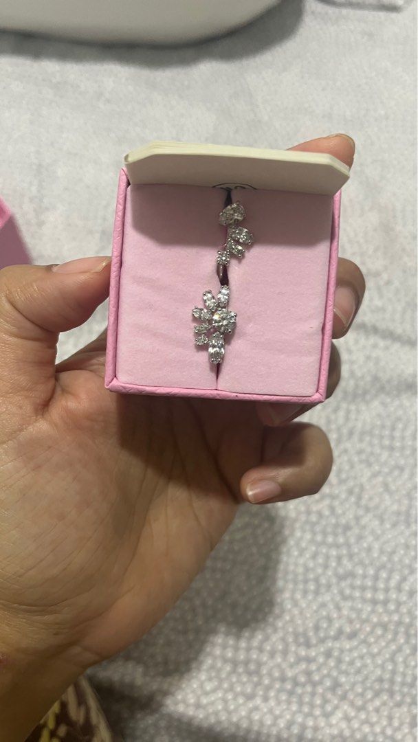 Swarovski gema ring, Women's Fashion, Jewelry & Organisers, Rings on ...