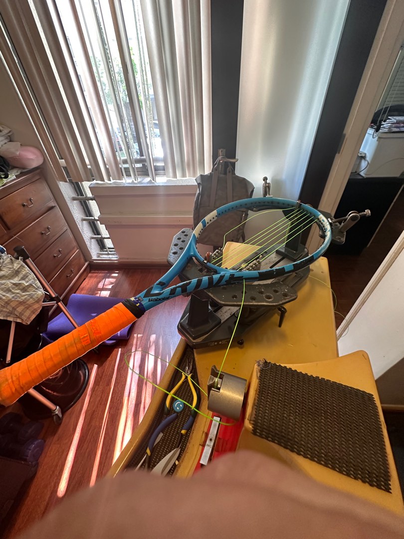 Tennis racket stringing, Sports Equipment, Sports & Games, Racket ...