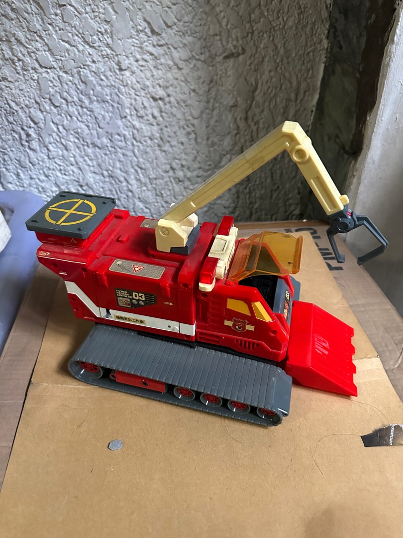 Tomica Hyper Rescue Crawler, Hobbies & Toys, Toys & Games on Carousell