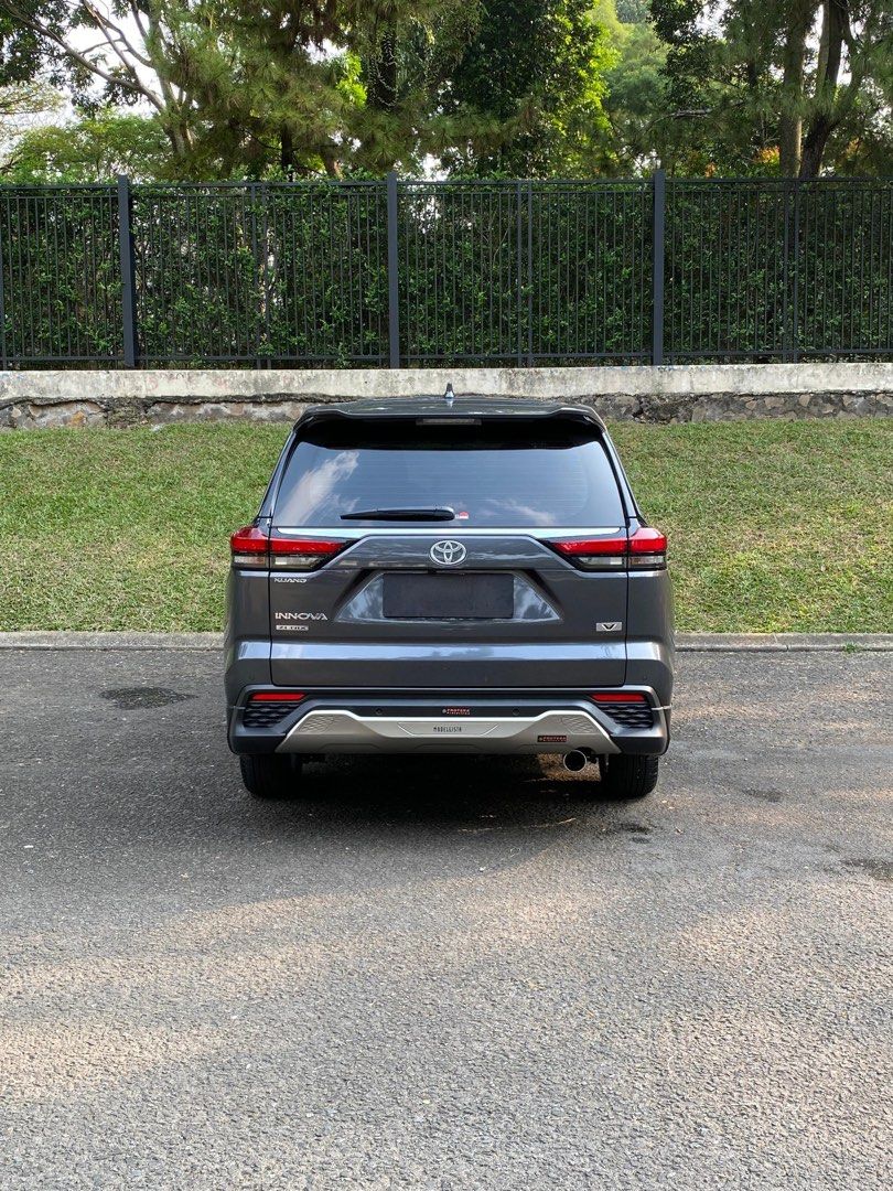 Toyota Innova Zenix V CVT Modellista 2023, Mobil & Motor, Mobil untuk ...