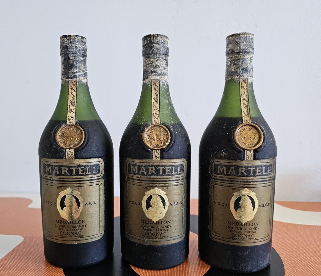 Vintage martell vsop medallion cognac 700 ml, Food & Drinks, Alcoholic Beverages on Carousell