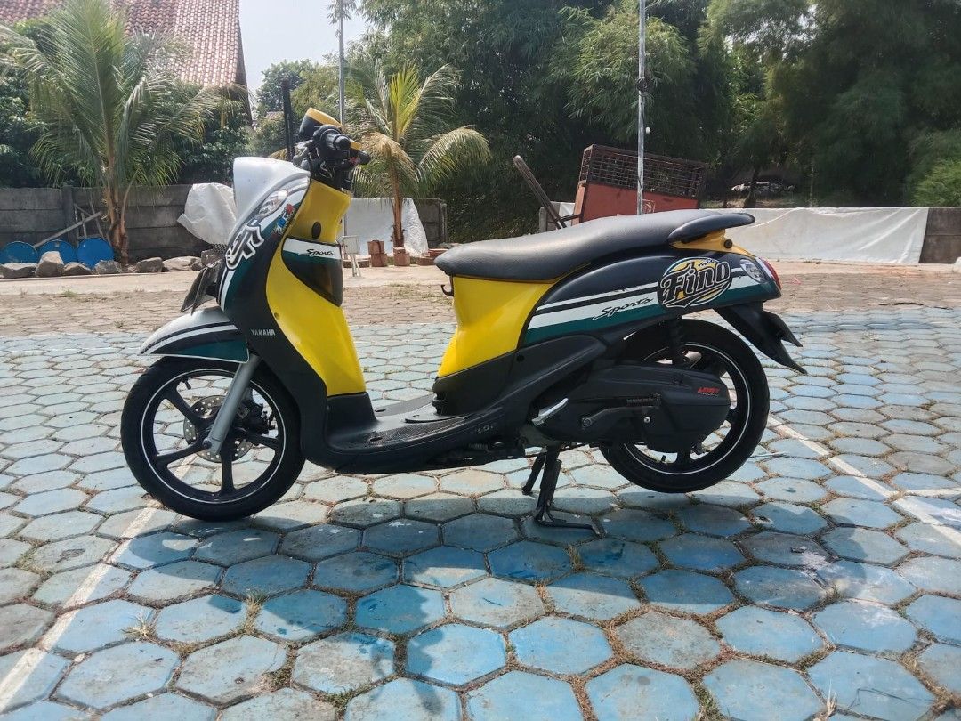 YAMAHA FINO KARBU 2013 B DEPOK, Motor di Carousell