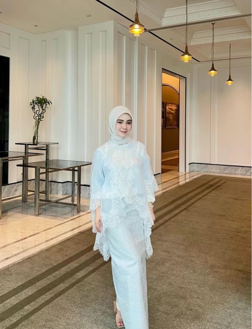 Deara Kirana Pario songket, Women's Fashion, Muslimah Fashion, Kaftans ...