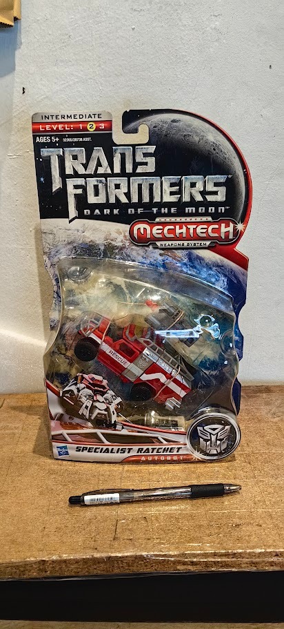 Hasbro Transformers DOTM Specialist Autobot Ratchet MECHTECH weapon ...