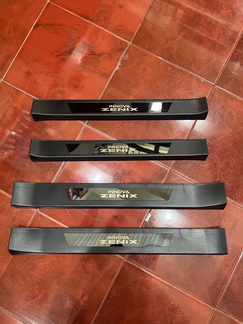 Innova zenix 2024 side step sill, Car Parts & Accessories, Body Parts ...