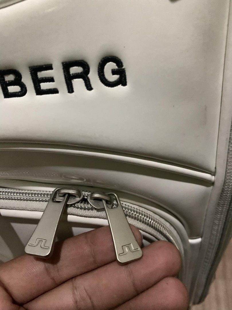 J.LINDEBERG GOLF BAG, Men's Fashion, Bags, Backpacks on Carousell