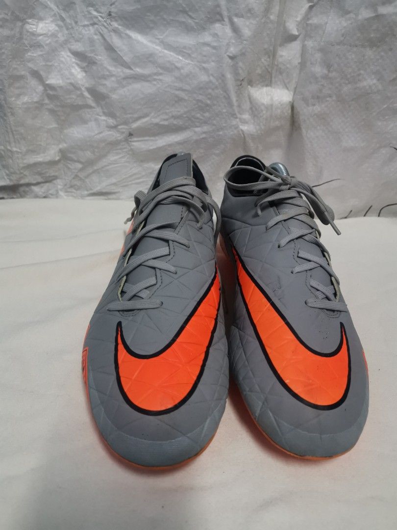 Kasut sukan, Men's Fashion, Footwear, Sneakers on Carousell