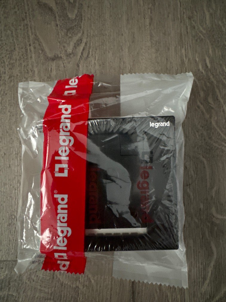 Legrand Galion 1-gang 15A aircon switched socket, TV & Home Appliances ...