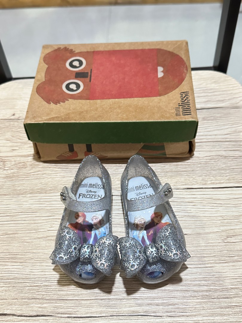 Mini Melissa Ultragirl Frozen, Babies & Kids, Babies & Kids Fashion on ...