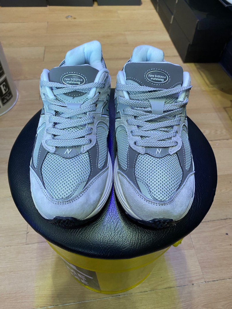 NB 2002R (new balance 2002r), Fesyen Pria, Sepatu , Sneakers di Carousell