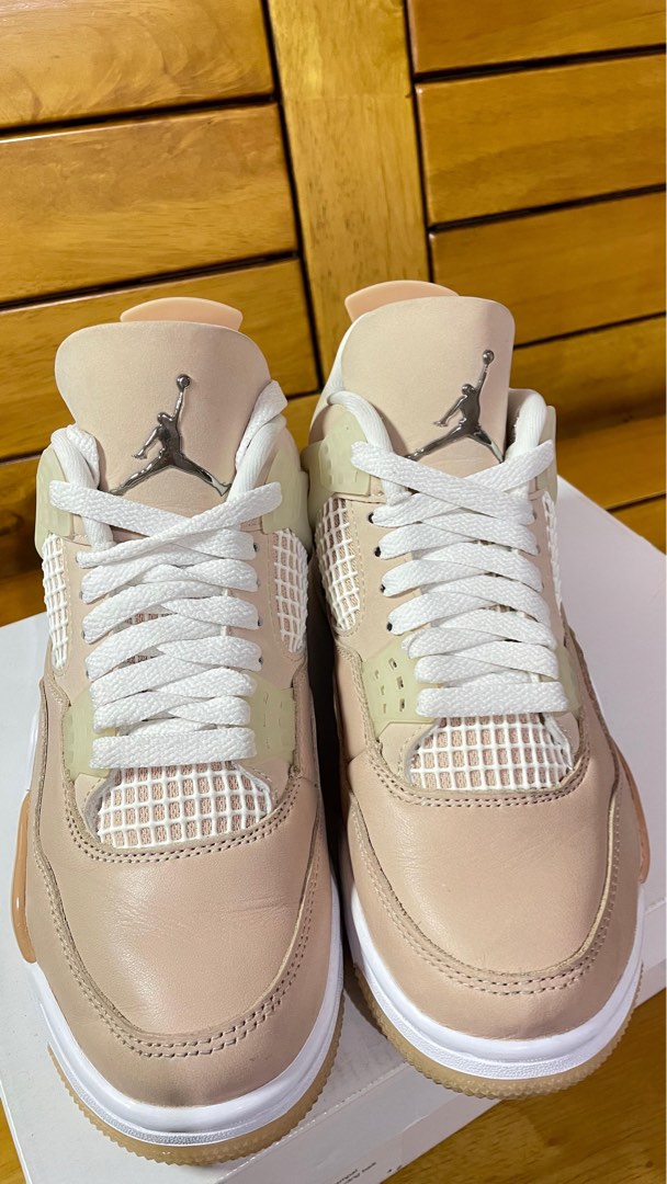 Nike air jordan 4 retro, Fesyen Wanita, Sepatu di Carousell