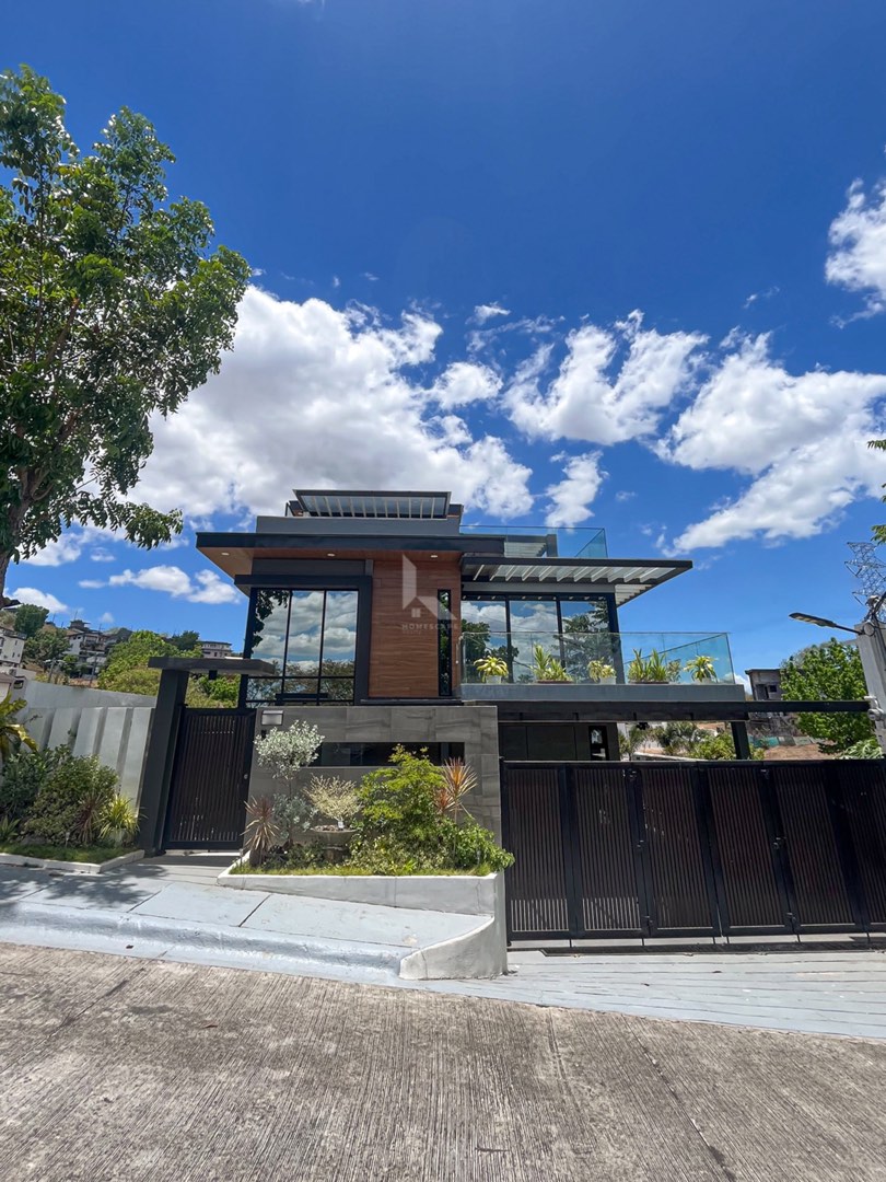 Picturesque Modern House and lot with Overlooking view in Havila ...