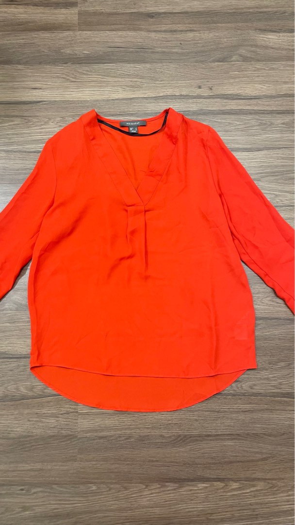 Primark top, Women's Fashion, Tops, Blouses on Carousell