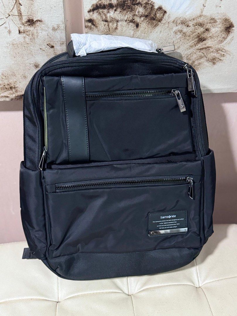 Samsonite bag pack, Men's Fashion, Bags, Backpacks on Carousell