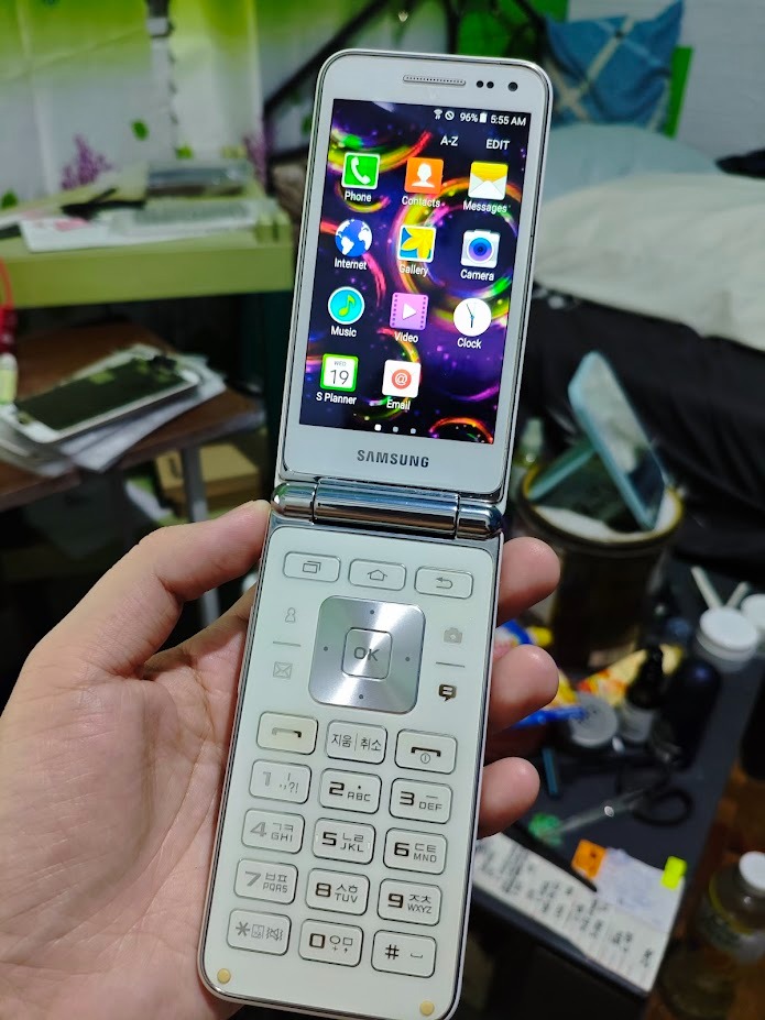 Samsung Galaxy Folder 1 8GB White, Mobile Phones & Gadgets, Mobile ...