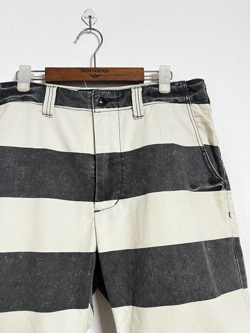 Schott NYC Prison Short Pants, Men's Fashion, Activewear on Carousell