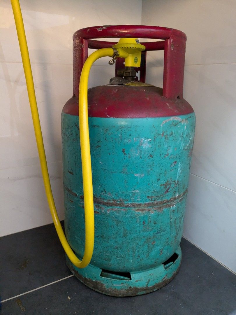 Tong Gas Petronas, Everything Else, Others on Carousell