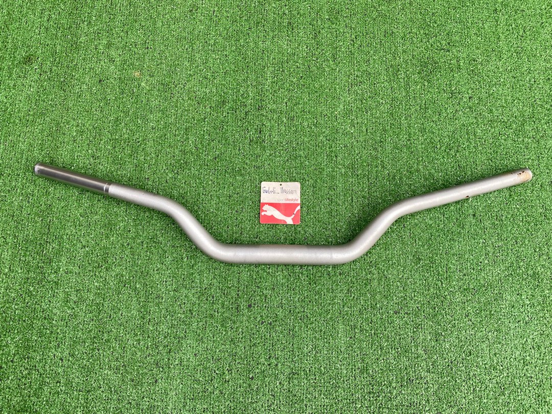 YAMAHA MT09 HANDLEBAR, Motorbikes on Carousell