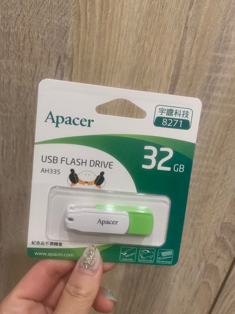 現貨"Apacer,USB隨身碟,32GB(2個）, 哩哩扣扣, 其他在旋轉拍賣