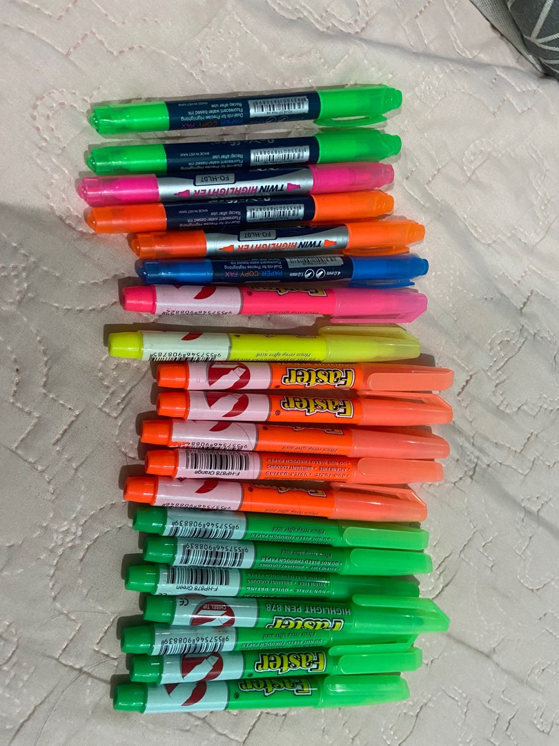 Faster and flex twin highlighter, Hobbies & Toys, Stationary & Craft ...