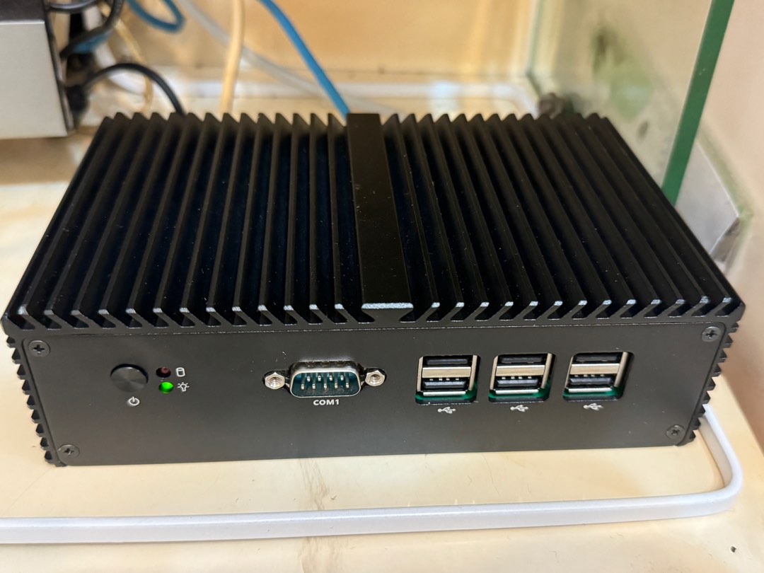 雙系統軟路由Intel J1900，Openwrt + iKuai 愛快 Mini pc｜NAS｜本地文件無線傳輸｜串流｜低功耗軟路由, 電腦＆科技, 桌上電腦 - Carousell