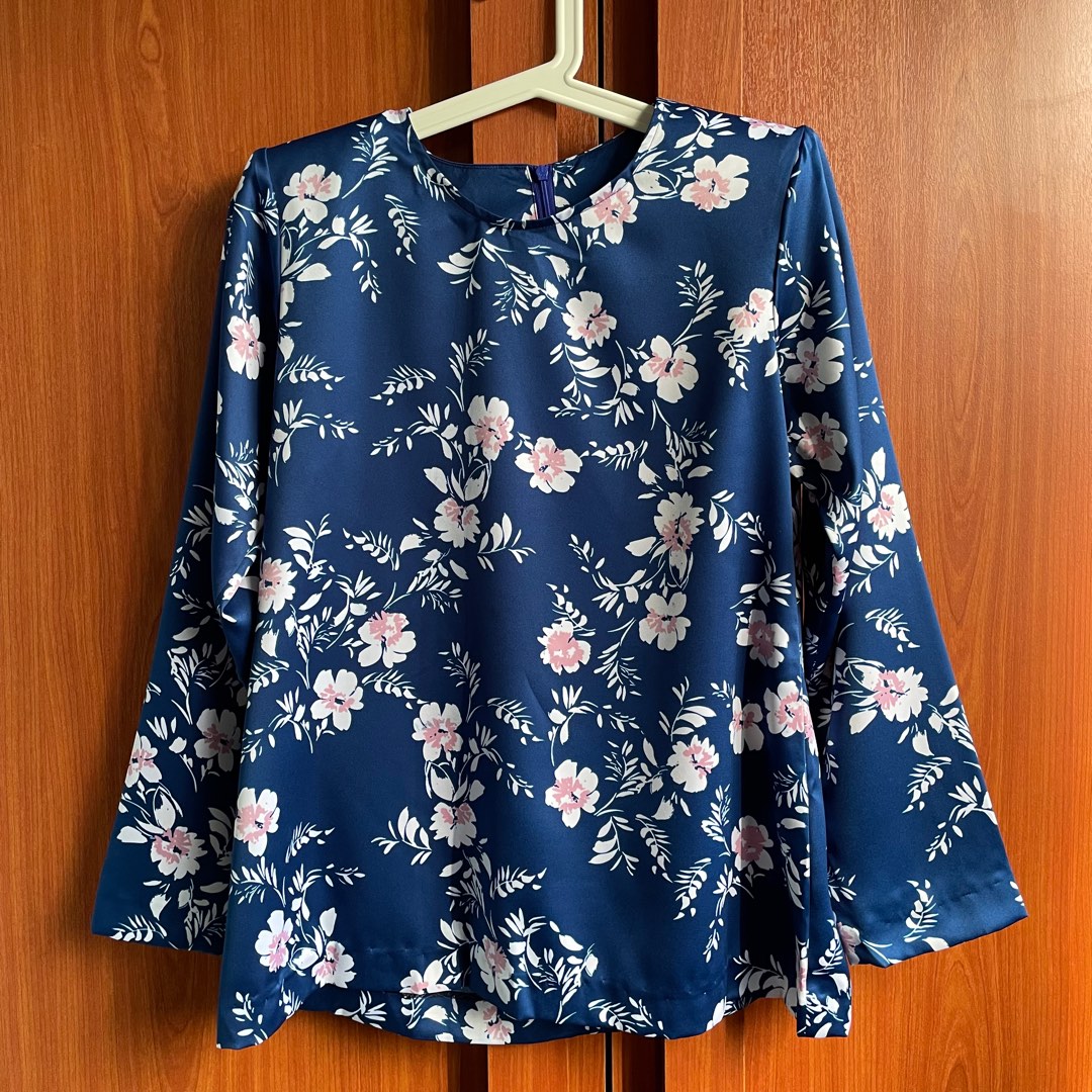 Navy Baju Kurung Mini (Top only), Women's Fashion, Muslimah Fashion ...