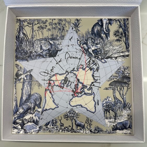 Original Dior Exclusive 500-piece puzzle - features the Around the ...