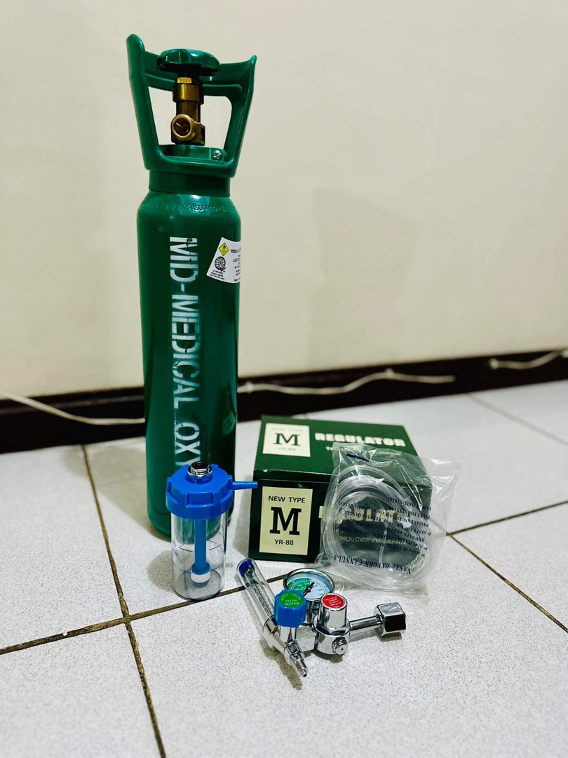 Oxygen tank 5 lbs with regulator set, Health & Nutrition, Medical ...