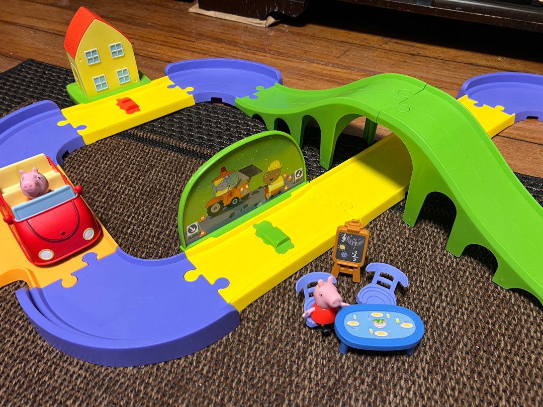 Peppa pig all around train set, Hobbies & Toys, Toys & Games on Carousell