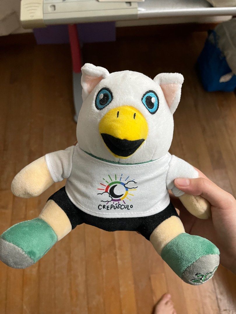 Raffles Institution Gryphon plushie, Hobbies & Toys, Toys & Games on ...