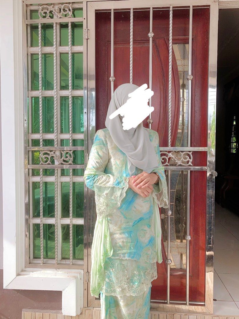 Selendang Bahu, Women's Fashion, Muslimah Fashion, Hijabs on Carousell
