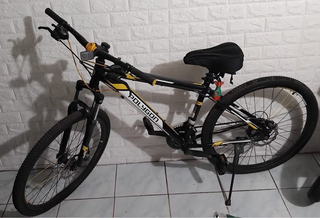 Sepeda Gunung Polygon Monarch 5 2017, Olah Raga, Sepeda di Carousell