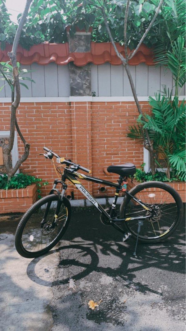 Sepeda Gunung Polygon Monarch 5 2017, Olah Raga, Sepeda di Carousell