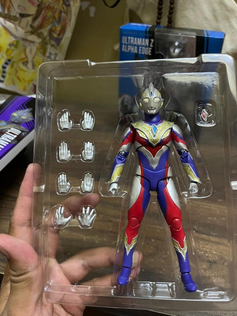 SHF ULTRAMAN TRIGGER MULTITYPE (MAIN FORM), Hobbies & Toys, Toys ...
