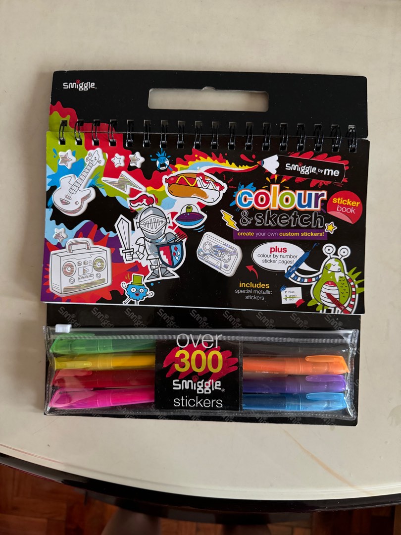 Smiggle Colour and sketch, Hobbies & Toys, Stationary & Craft, Art ...