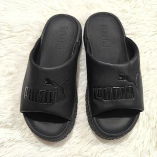 Puma Slides, Women's Fashion, Footwear, Slippers and slides on Carousell