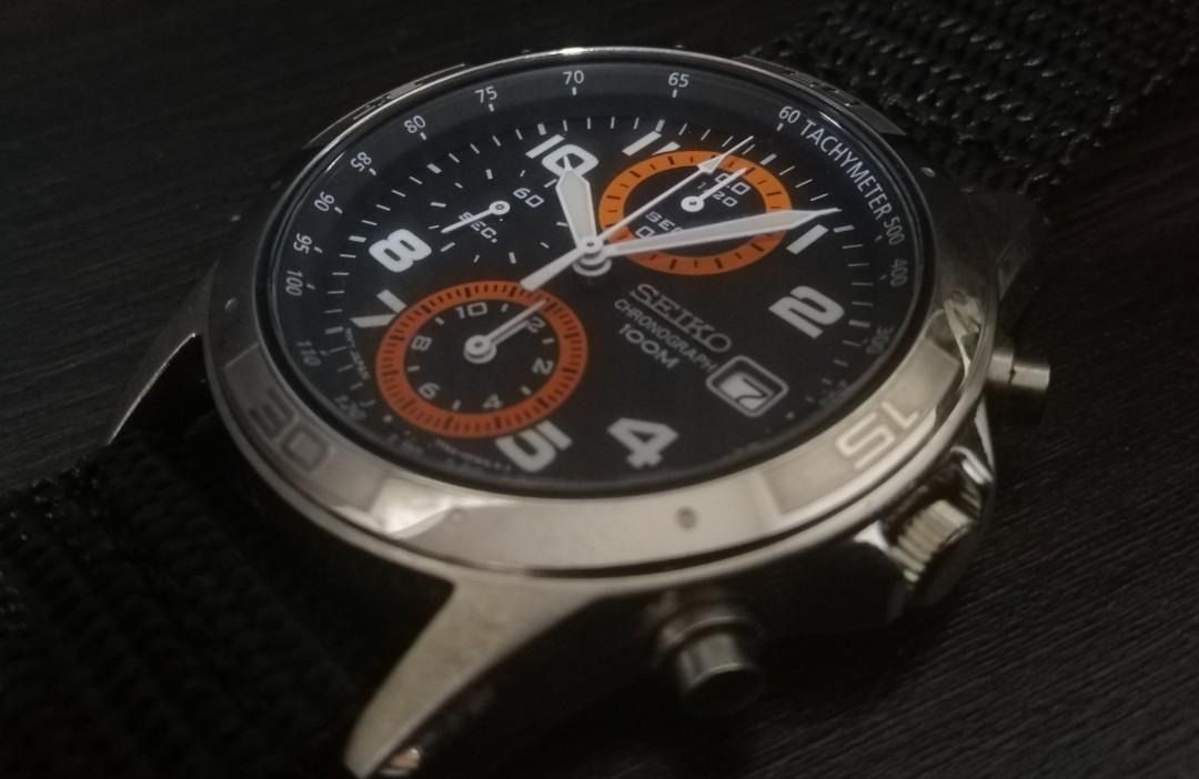 Value for GRAB! Brand New Seiko Sporty Tachymeter Chronograph 100M ...