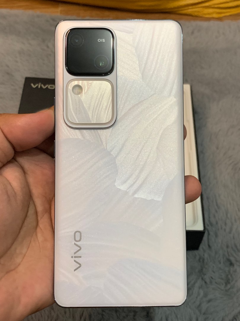 VIVO V30 12/512 complete package, Mobile Phones & Gadgets, Mobile Phones, Android Phones, Vivo ...